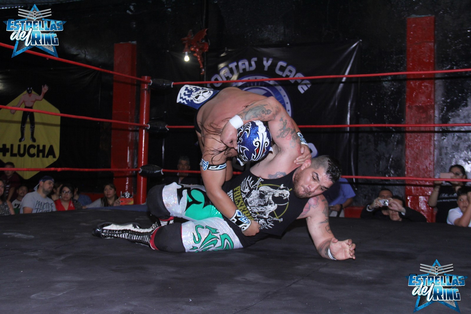 ESTRELLAS DEL RING.: Fuerza Guerrera se llevó el apoyo del publico ...