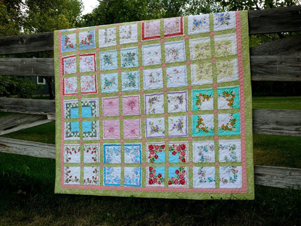 Dirt Cheap Decor!: Hanky Quilt