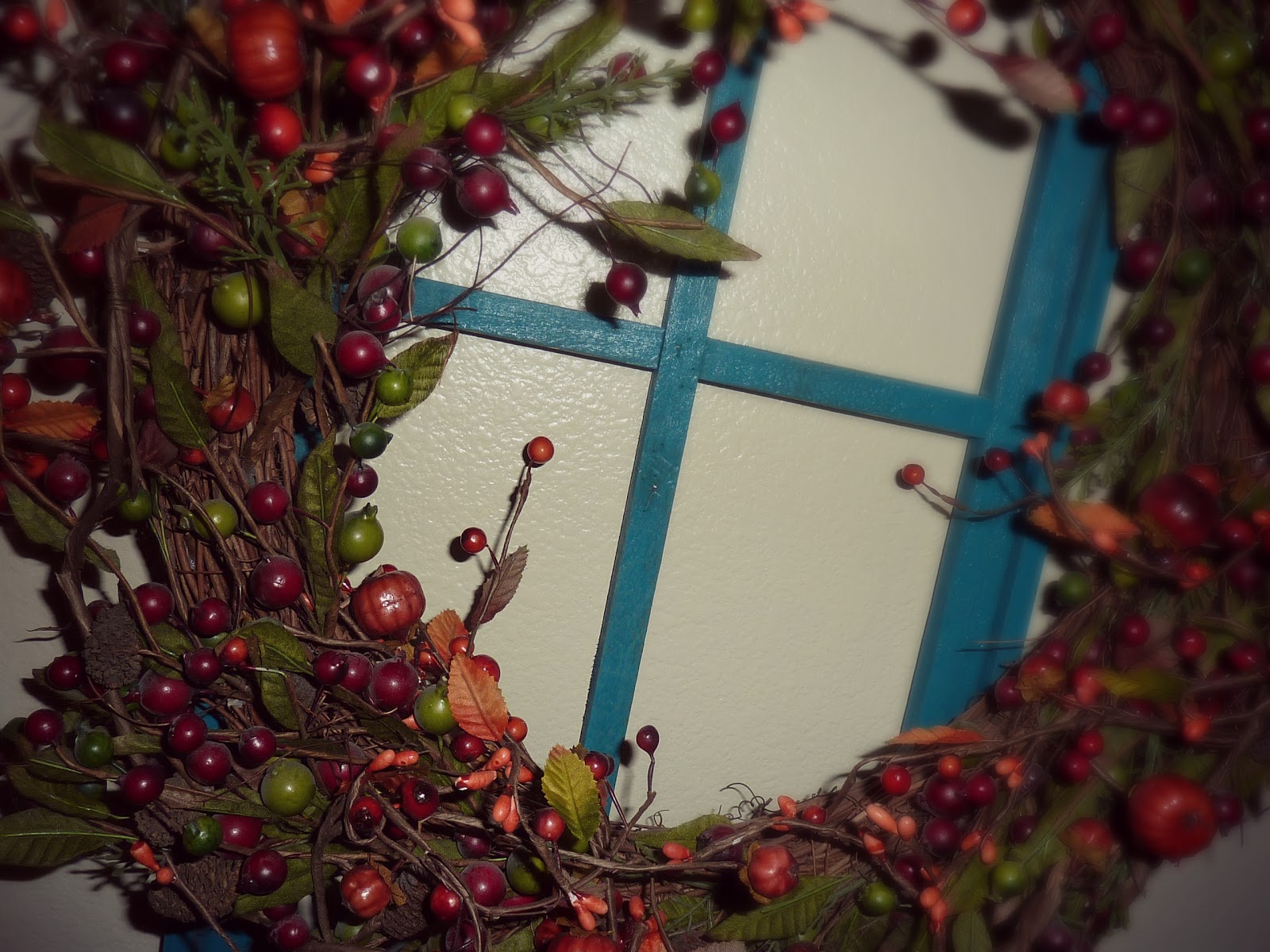 No time to be bored: Orange and teal fall decor - quick decorating