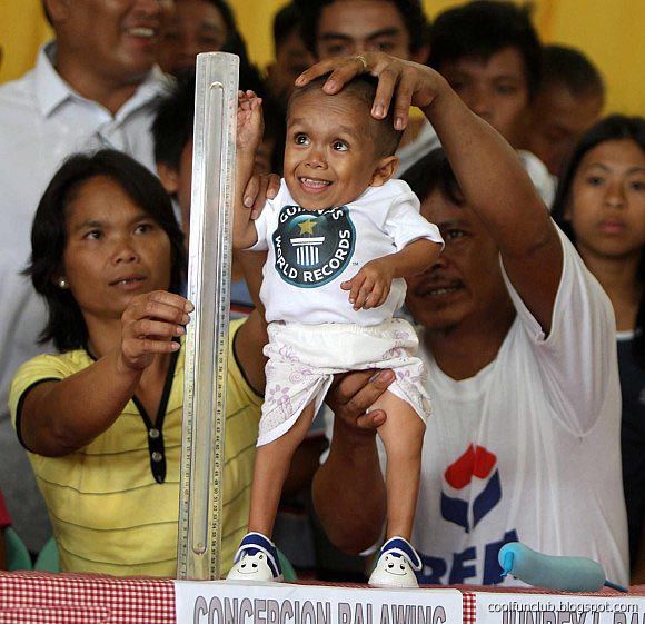 .: Shortest Boy in the World From Philippines