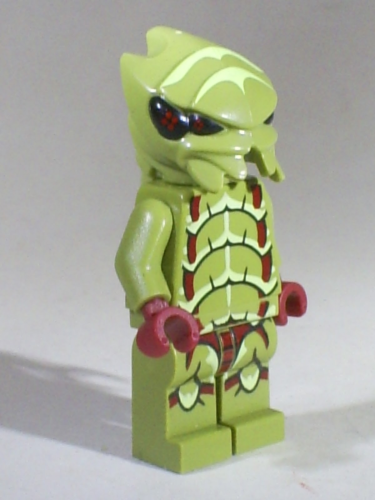That Figures: REVIEW: Lego Galaxy Squad Vermin Vaporizer