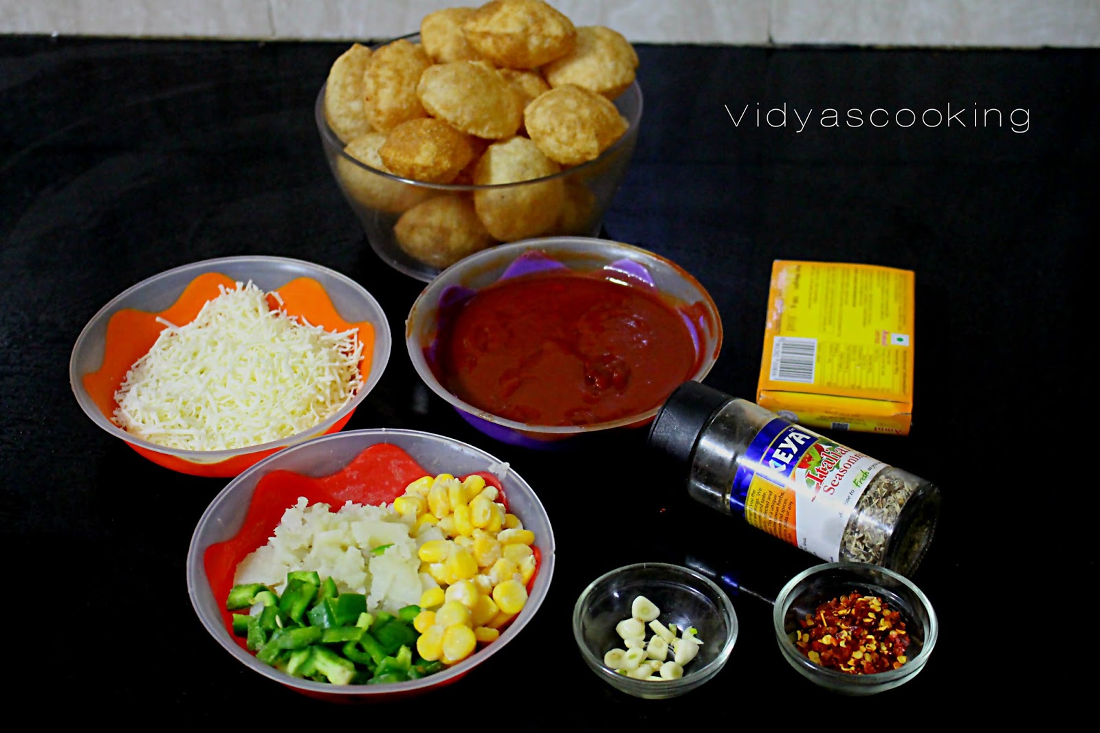 Street Food Series: Pizza Pani Puri/ Pizza Puchka