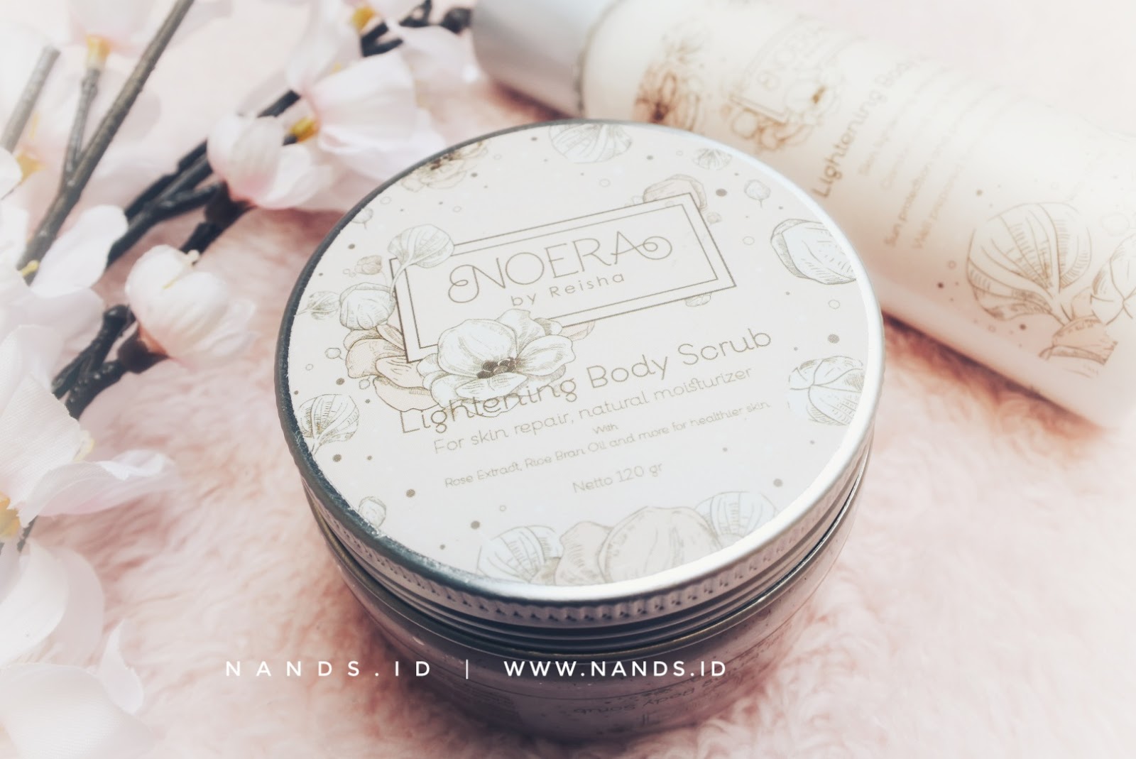 [Review*] : Noera Lightening Body Scrub dan Noera Lightening Body ...