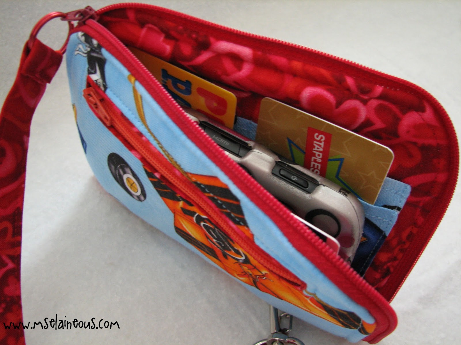 Ms. Elaineous Teaches Sewing: Smartphone+ Wristlet Pattern