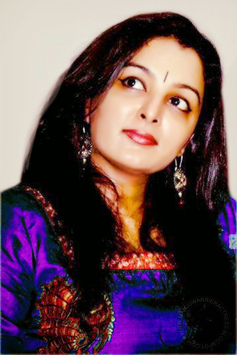Manju Warrier Actress: MANJU WARRIER MALAYALAM ACTRESS NEW BLUE DRESS ...