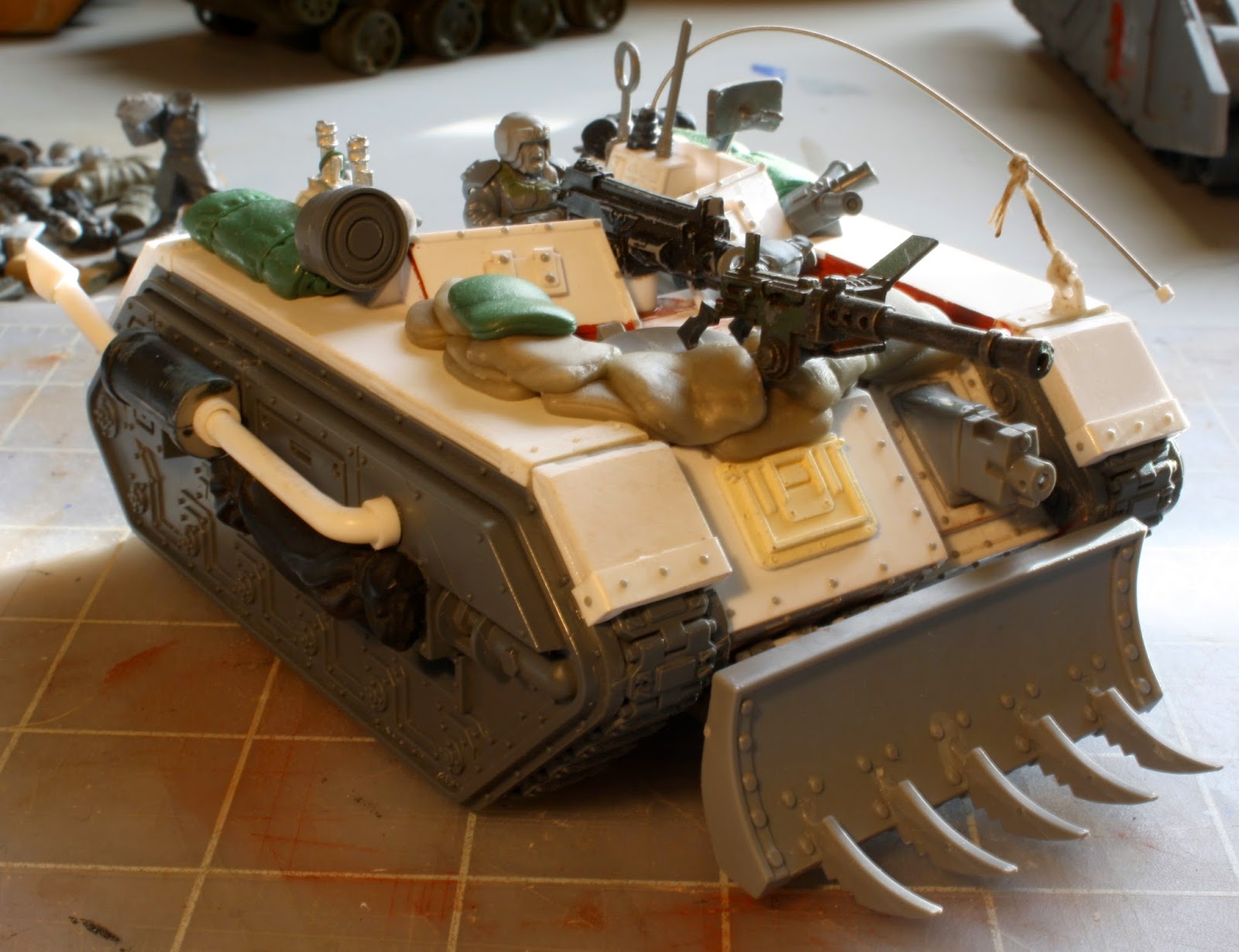 White Tanks Hobbies: WIP - Salamander Scout/Command Vehicle