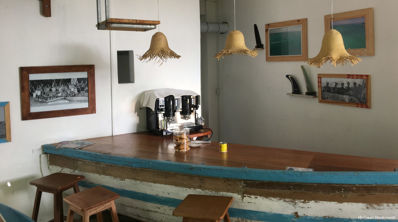 My Sweet Mauritius: THE SPOT CAFE A BLUE BAY