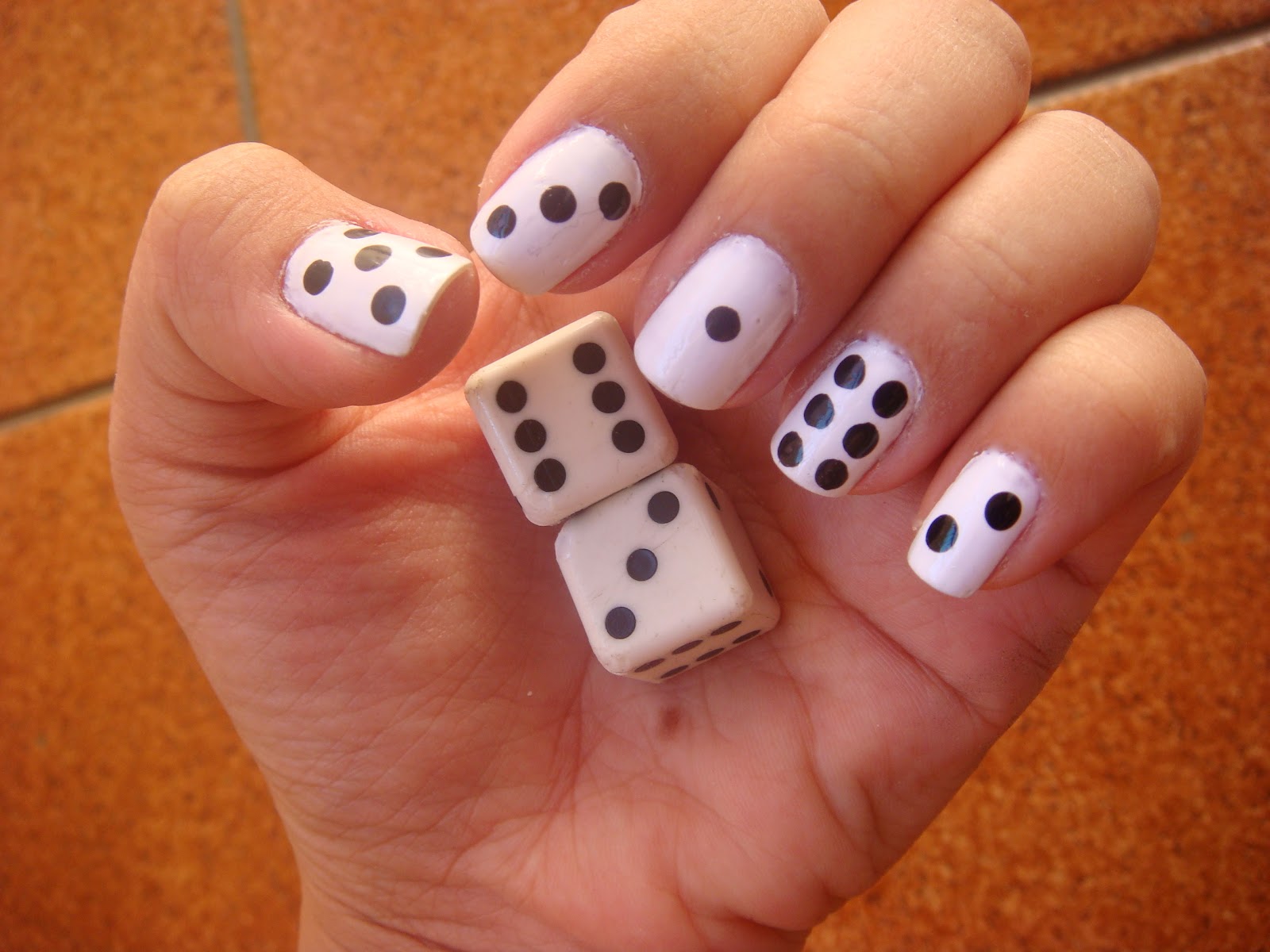 Fashionettista: Unha de Dado