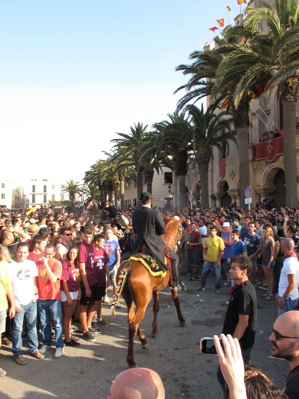 Barcelona Besotted: ...because of the spectacular fiesta de Sant Juan ...