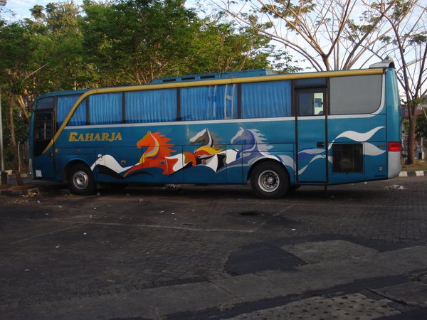 Mengenang Kejayaan PO Raharja dan PO Mulyo Patas AC Jogja-Purwokerto