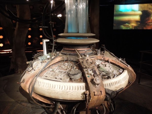 9th Doctor Tardis Console