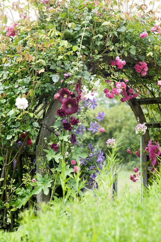 April's garden: A vidéki angol kertek 8 elengedhetetlen jellemzője / 1.rész