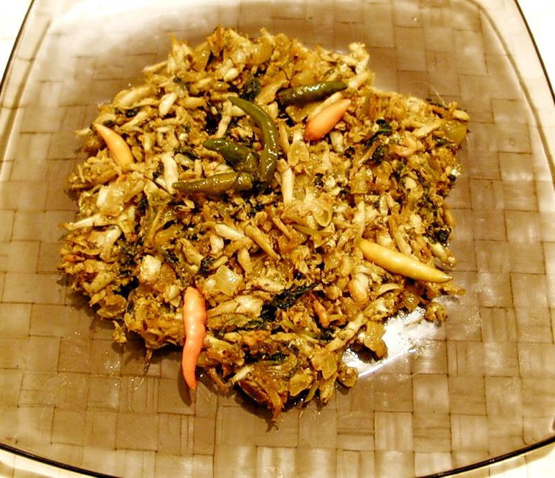 Rummana's Kitchen: Kechki Maacher Chochori (Minnow Fish Chochori)