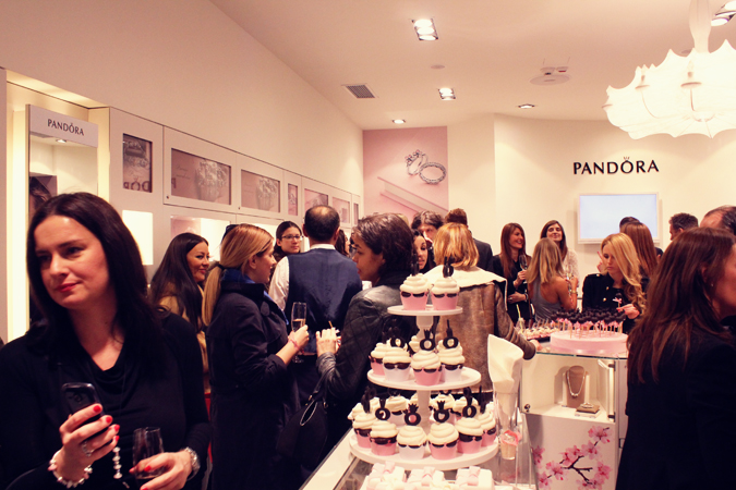 frashion: PANDORA store in Knez Mihailova street in Belgrade