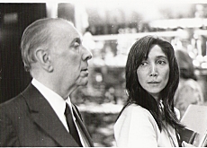 La fortaleza de la soledad: Una defensa de María Kodama