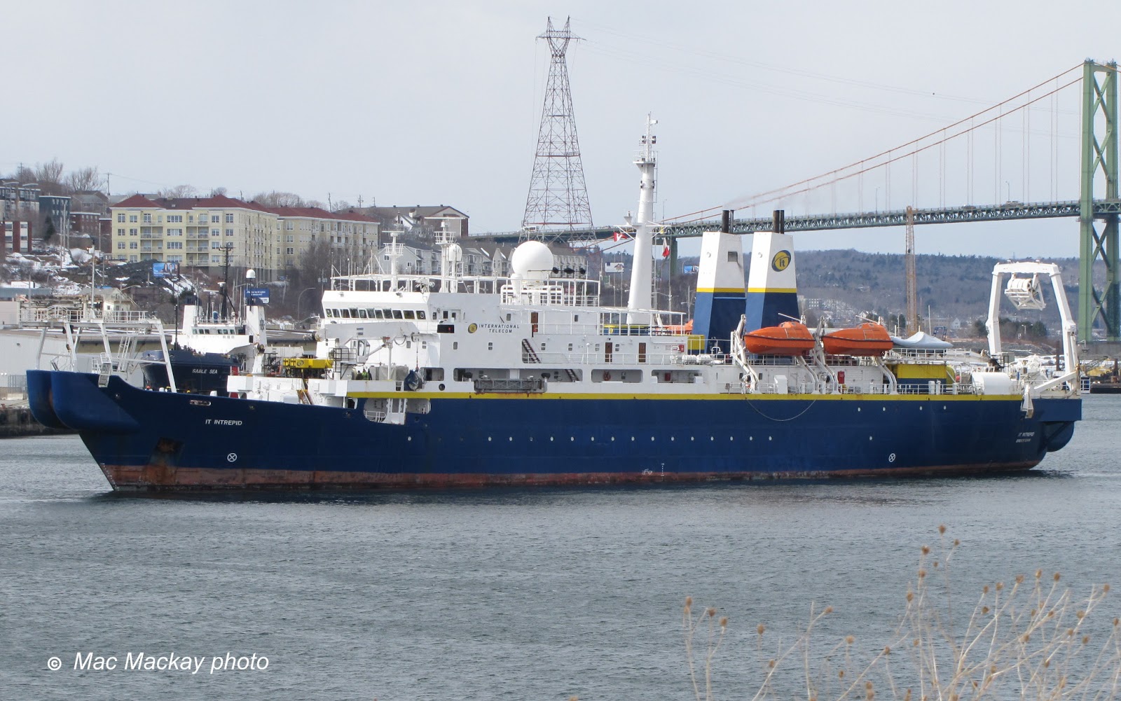 Shipfax: IT Intrepid back from cable repair