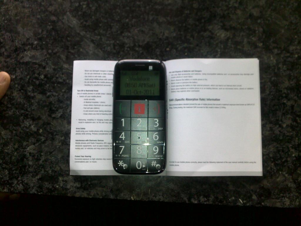 Nitpick Papers - Rants and Stuff: A cell for senior citizens - iBall ...