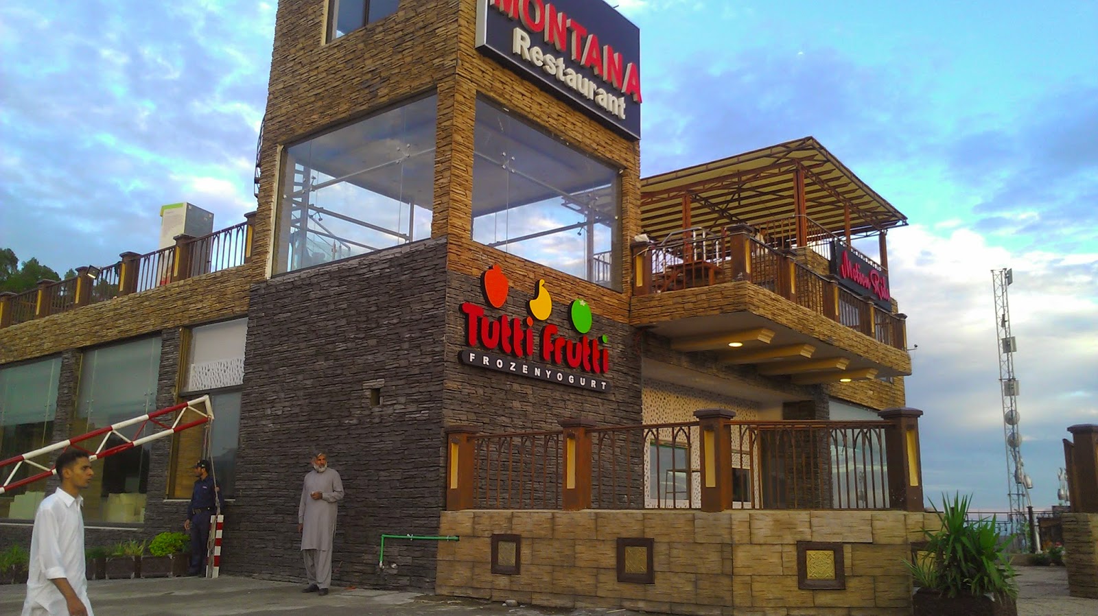 TOURISM: Monal Restaurant Islamabad