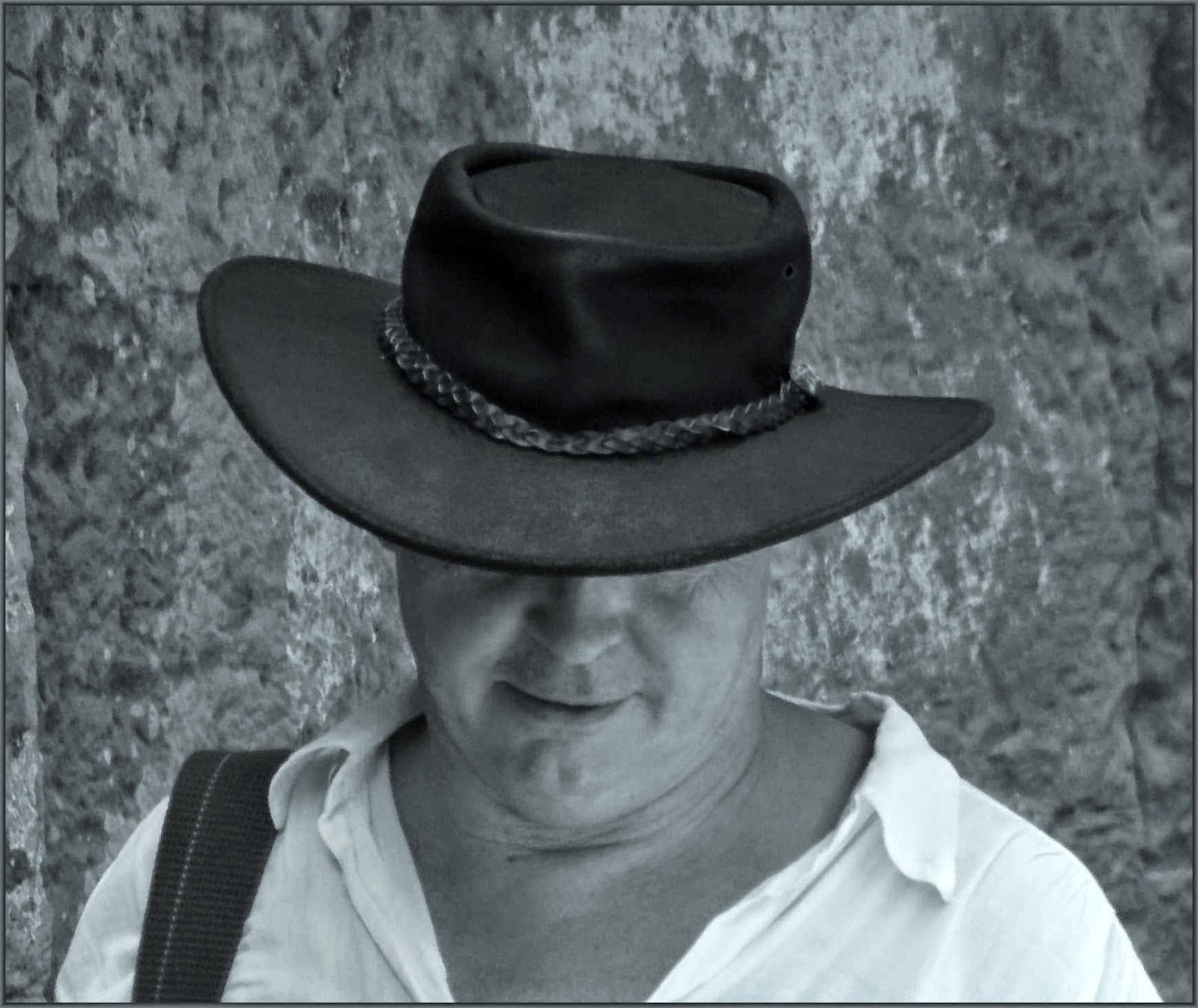 Thriller-Writer: My Guest: John Dolan