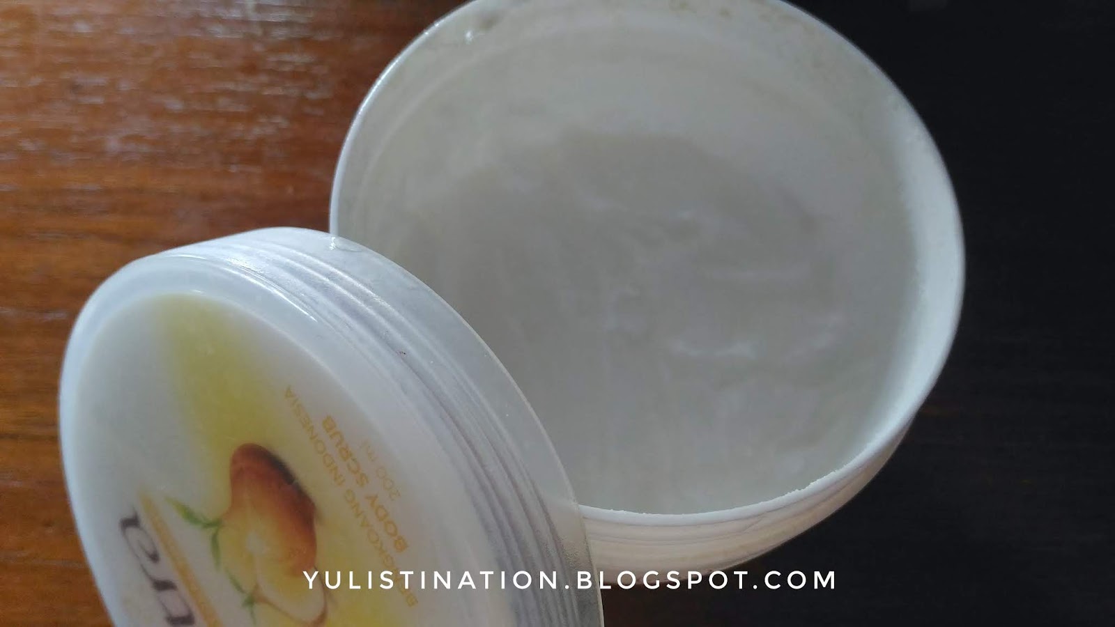 REVIEW : Citra Lulur Natural White Bengkoang Indonesia Body Scrub - The ...
