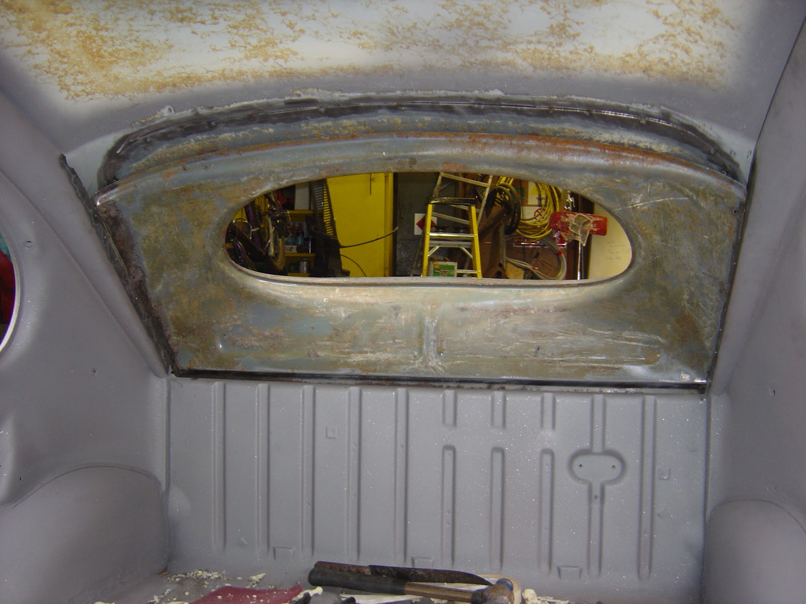 Mally's Random Ramblings: Oval window conversion for your Baja, sir?