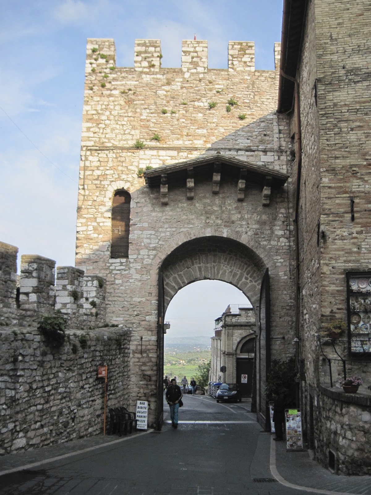 Peace of Tau: Assisi Gates