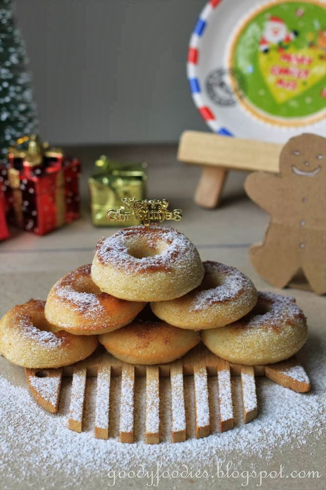 GoodyFoodies: Recipe: Doughnut Christmas Tree