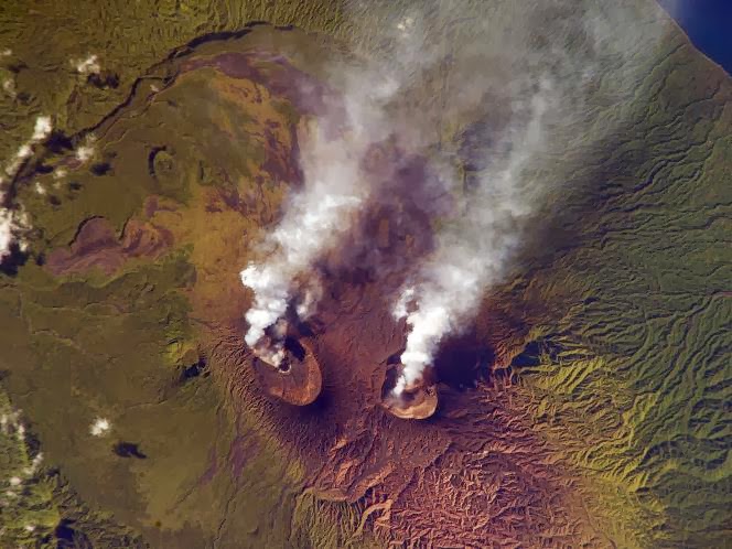 Suburban spaceman: NASA ISS Image: Ambrym volcano eruption, Vanuatu ...