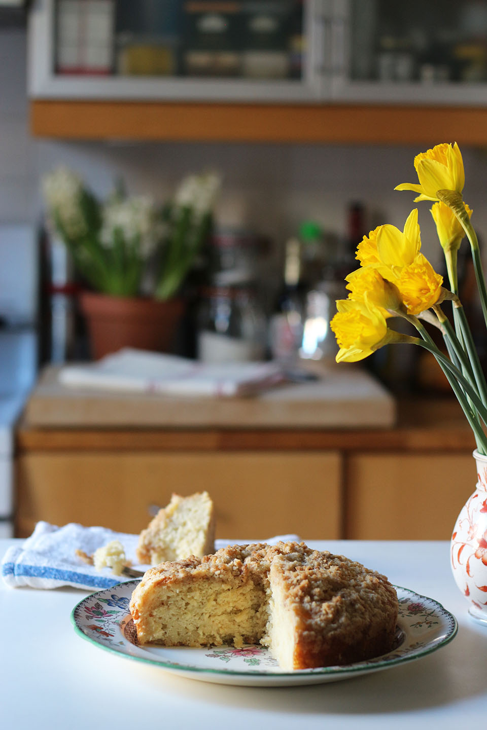 66 Square Feet (Plus): Cake days