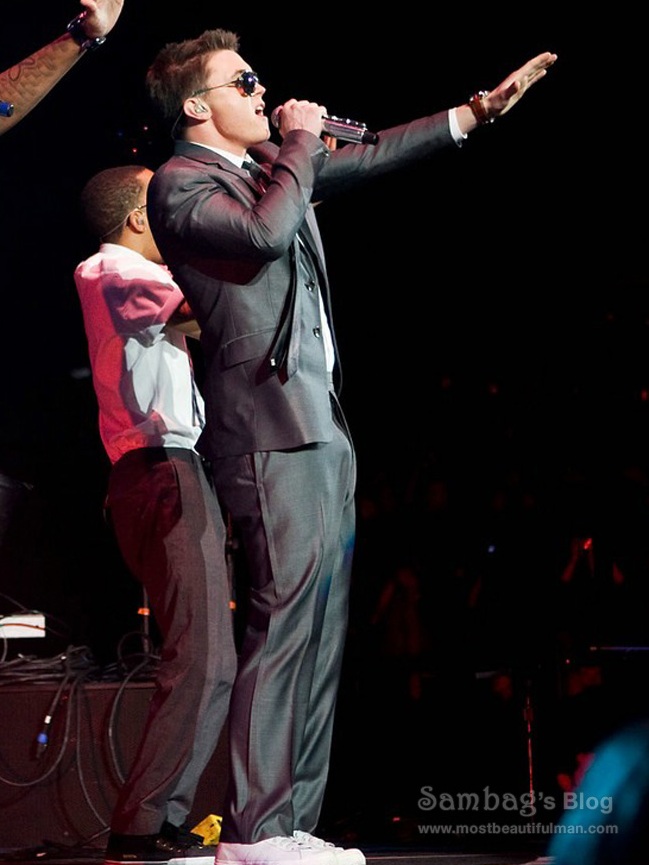 BULTOS-ADICTOS: FAMOSOS