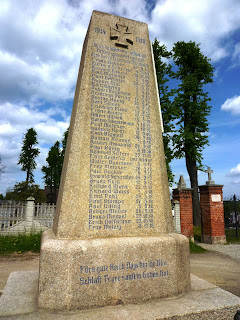 Oldest Trees Najstarsze Drzewa: Pomnik żołnierzy z gminy Reibnitz ...