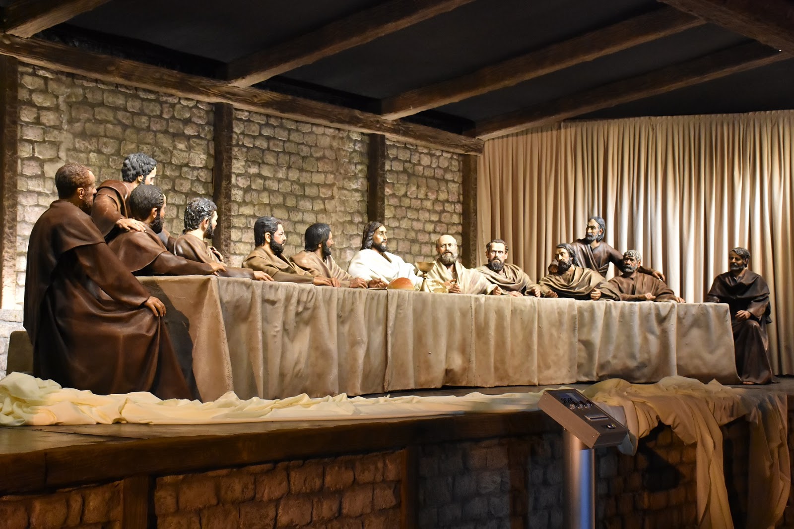 Insfrán habilito obra hiperrealista que recrea la “Ultima Cena de Jesús ...