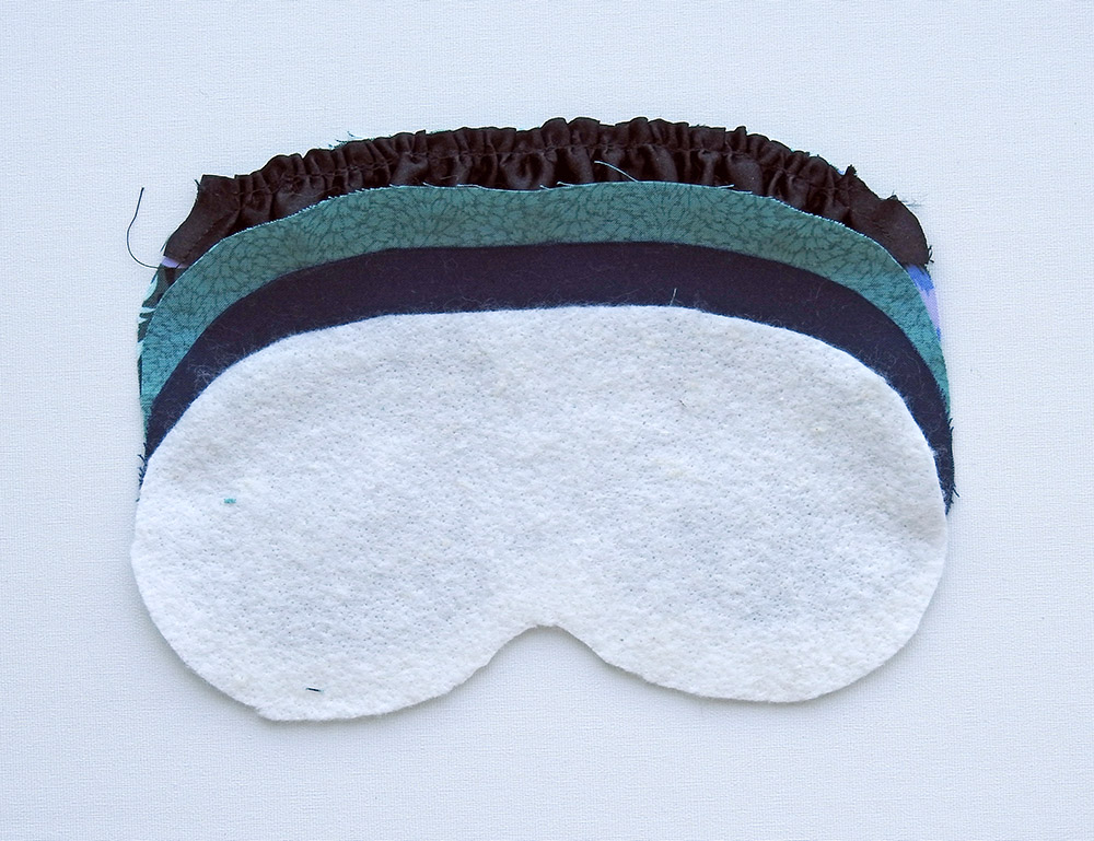 Pink Pony Design: Ruffled Sleep Mask - A Free Tutorial