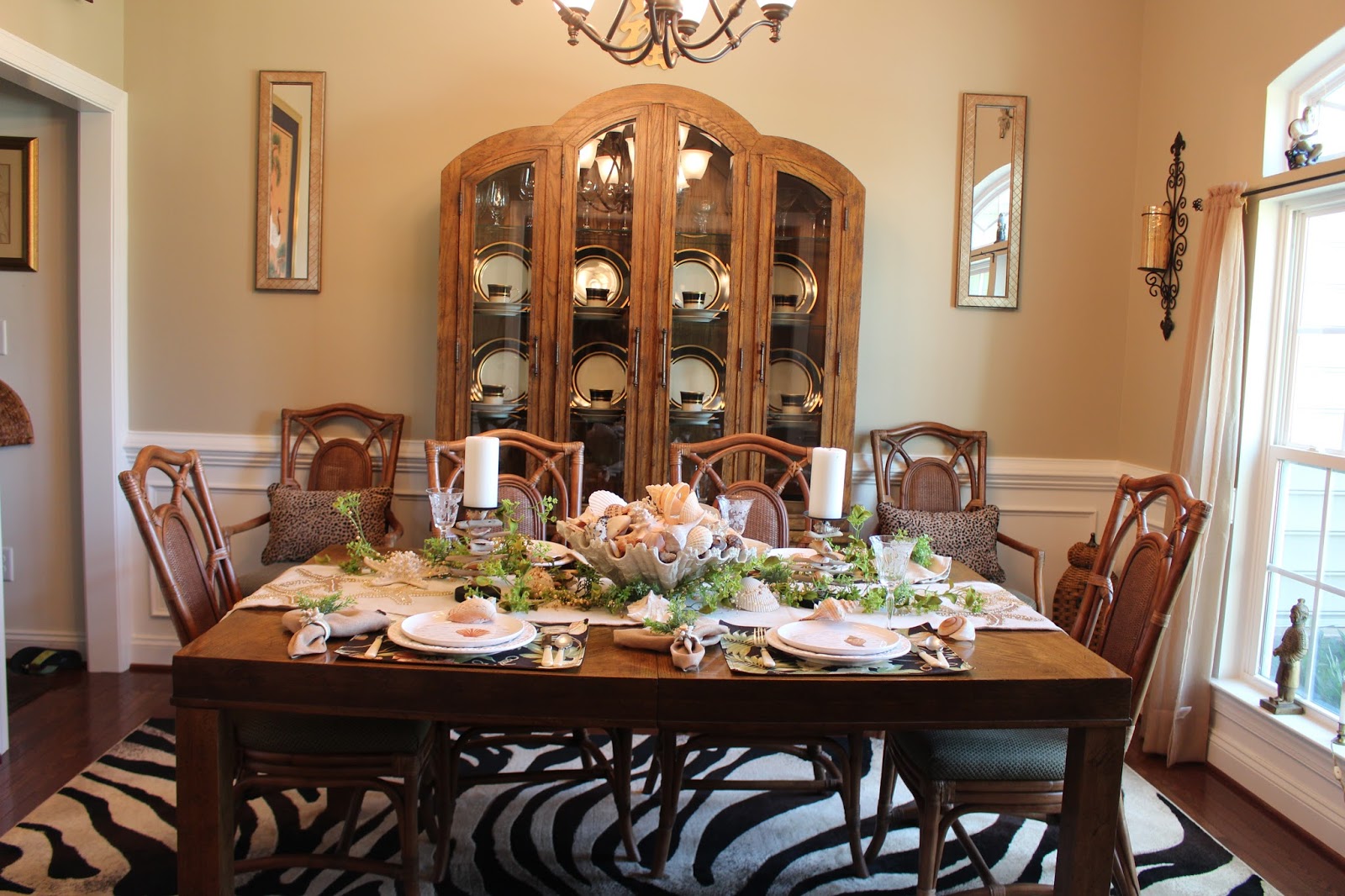 Designs by Pinky: A Summer Table with Shells