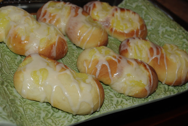 Mennonite Girls Can Cook: Lemon Buns