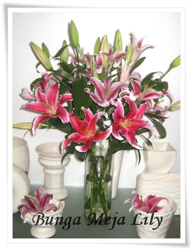 Jual Buket Lily - Toko Bunga | Florist Jakarta | Toko Bunga Online ...