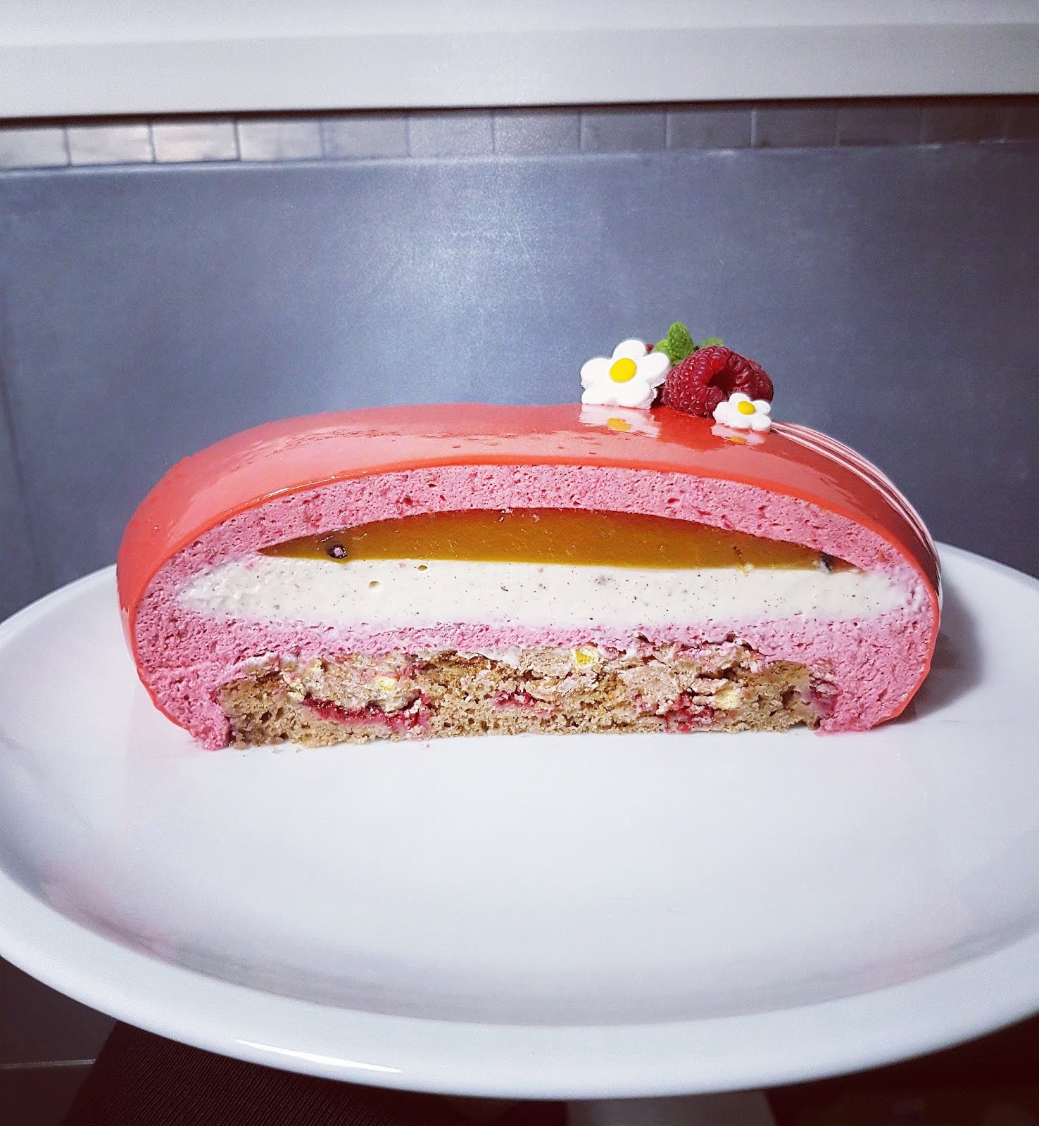 Aux Fourneaux Avec Flo: Entremet framboise et fruit de la passion pour ...