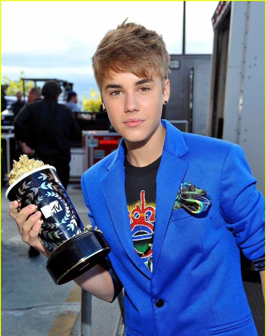 Emo Hair | Emo Hairstyles | Emo Haircuts: justin bieber emo hair - The ...