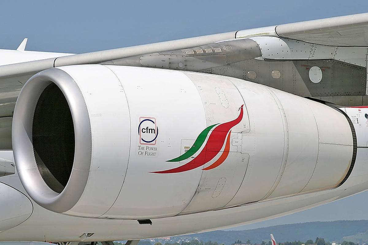 Charles Ryan's Flying Adventure: A Tribute to Kai Tak Airport and ...