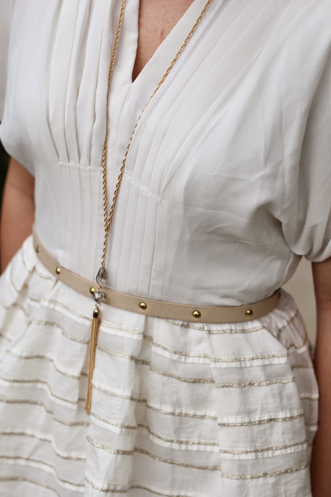 Thrift and Shout: Cute Outfit of the Day: Mystery Dress