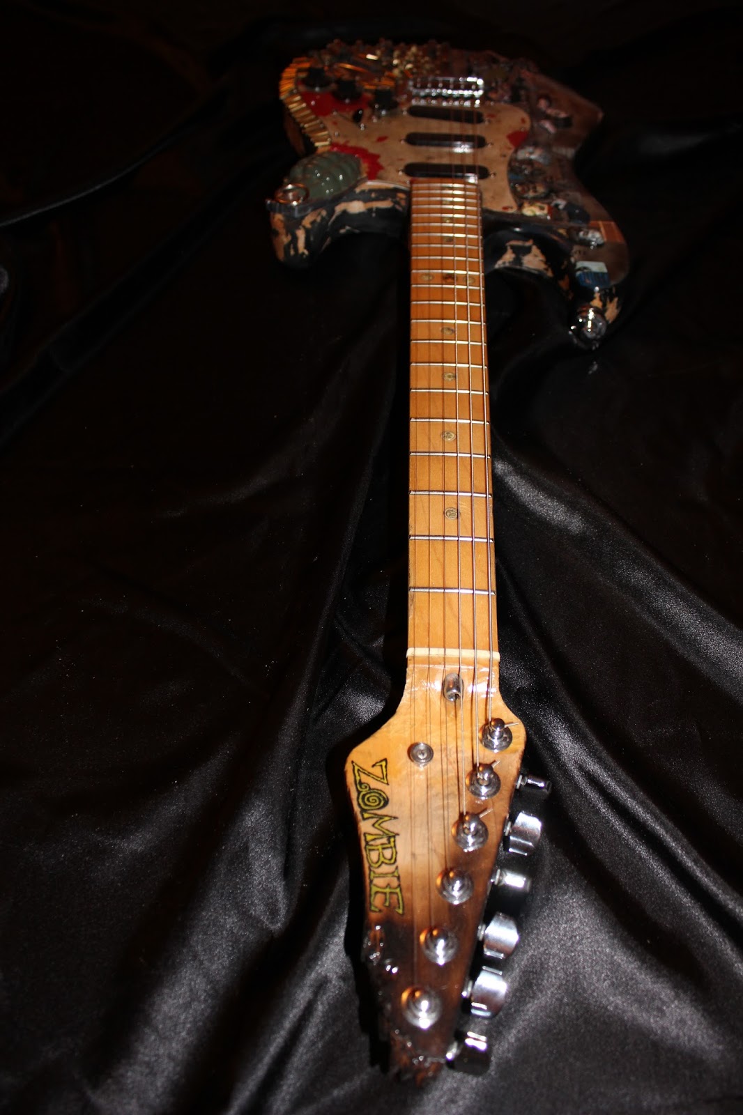 TRAVIS STEVENS GUITARS: ZOMBIE APOCALYPSE strat renovation