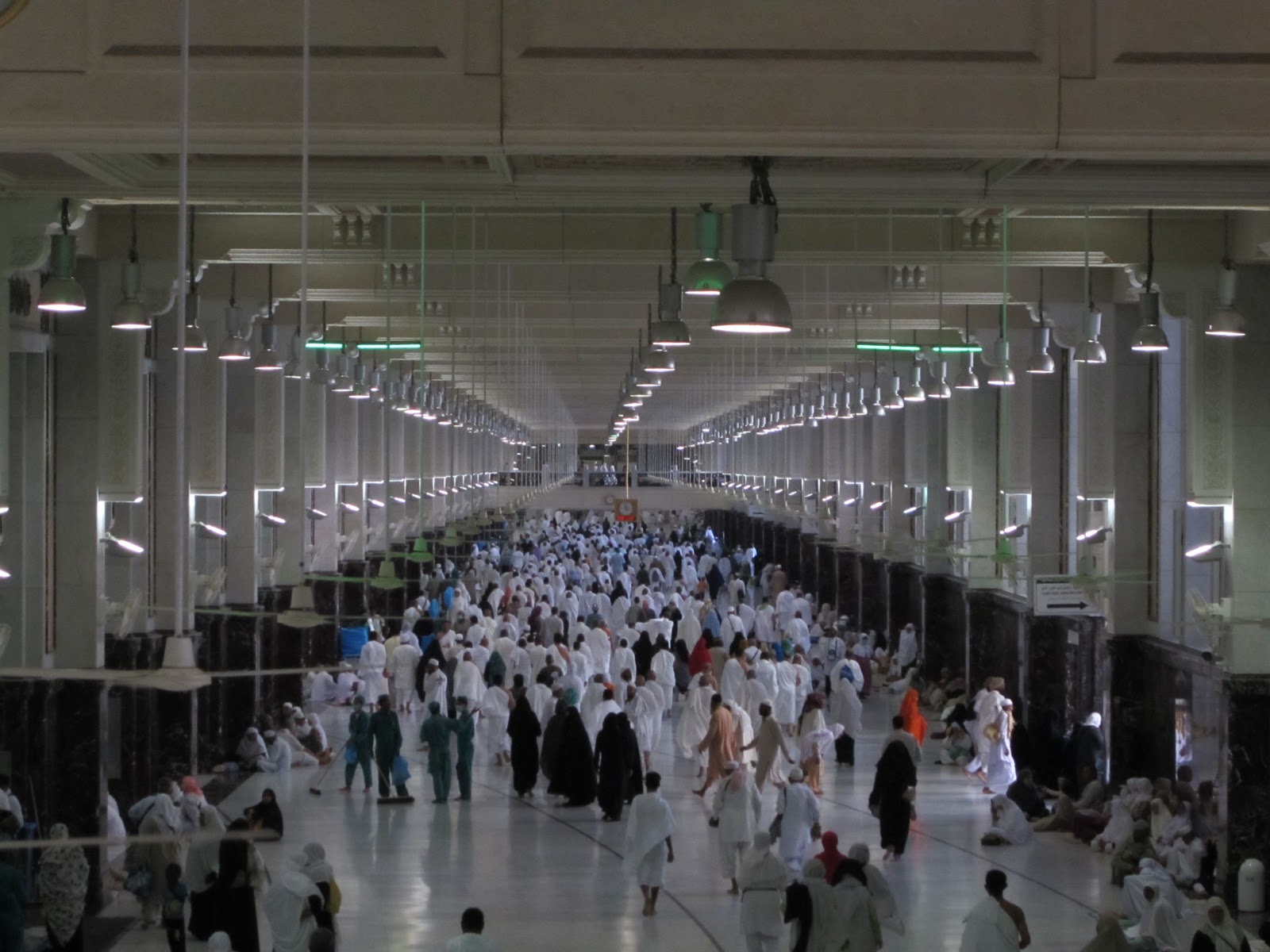 Menjadi Tetamu Allah-Umrah : Saie Di Antara Safa dan Marwah