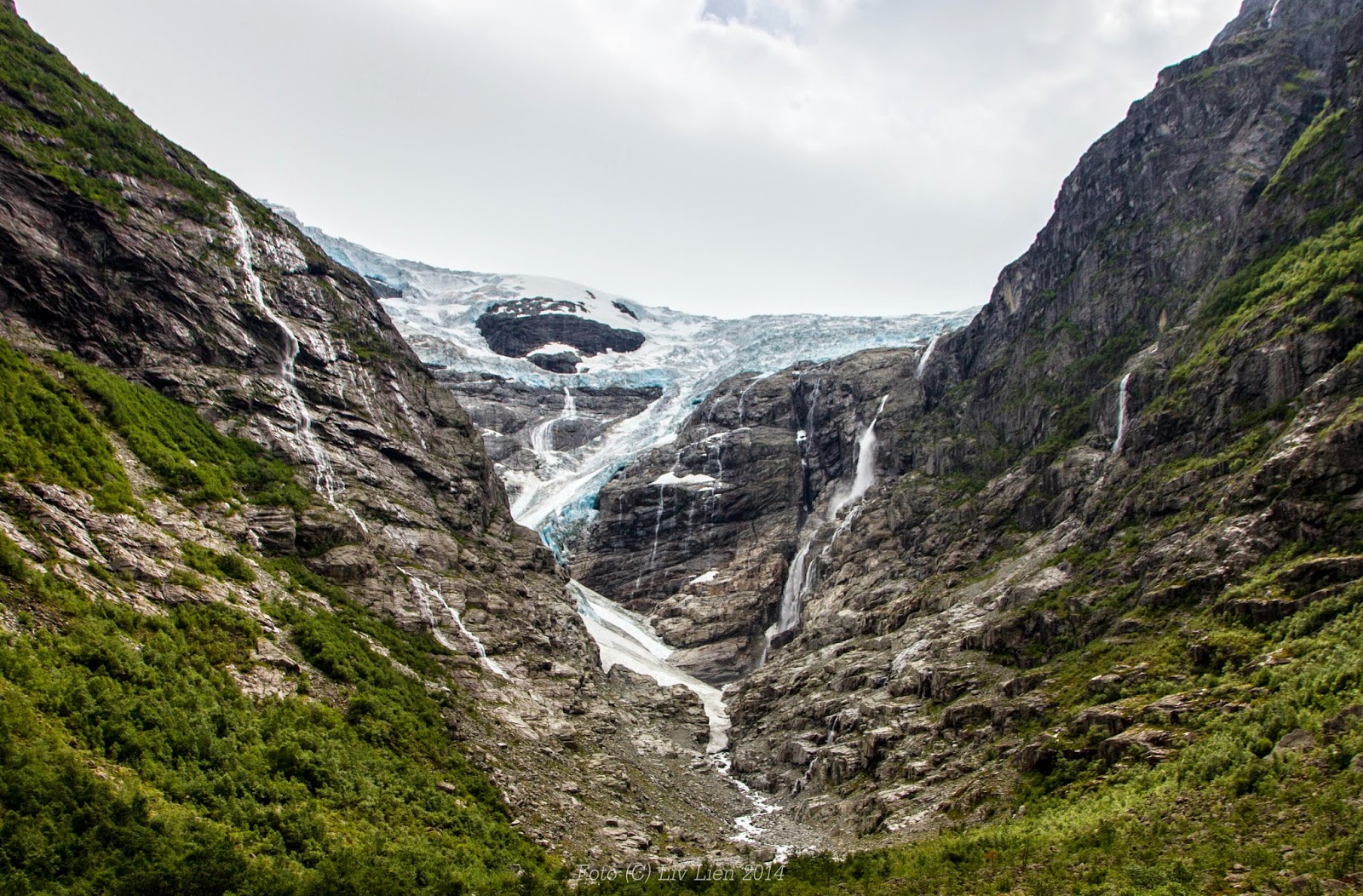 Rundt omkring: Lodalen, Stryn