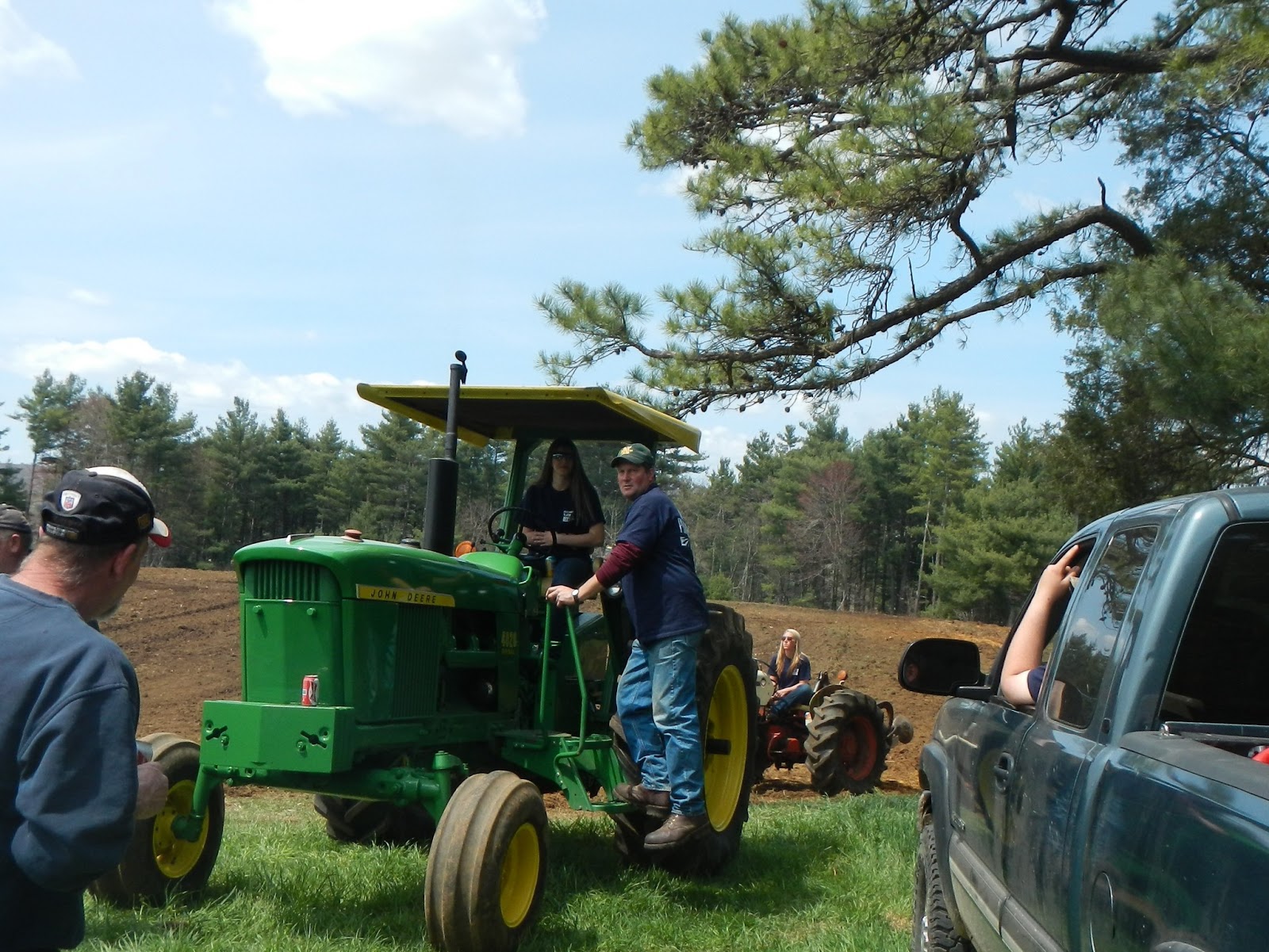 Radar Check: 4-27-13 Plow Day-Grigas Family Farm