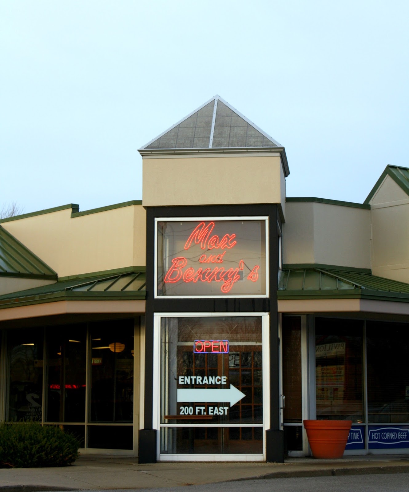 A Little Time and a Keyboard: Family Tradition Thrives at Max and Benny ...