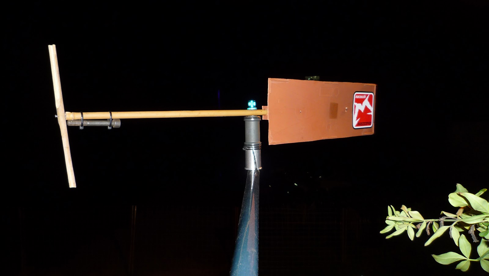 Aula Ciclo-Senderista-Cultural: VELETA CON MATERIALES RECICLADOS