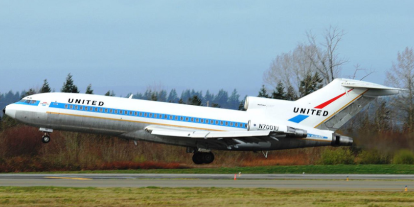 Final Boeing 727 Passenger Flight - LET'S EXPLORE TRAVELING UNIVERSE