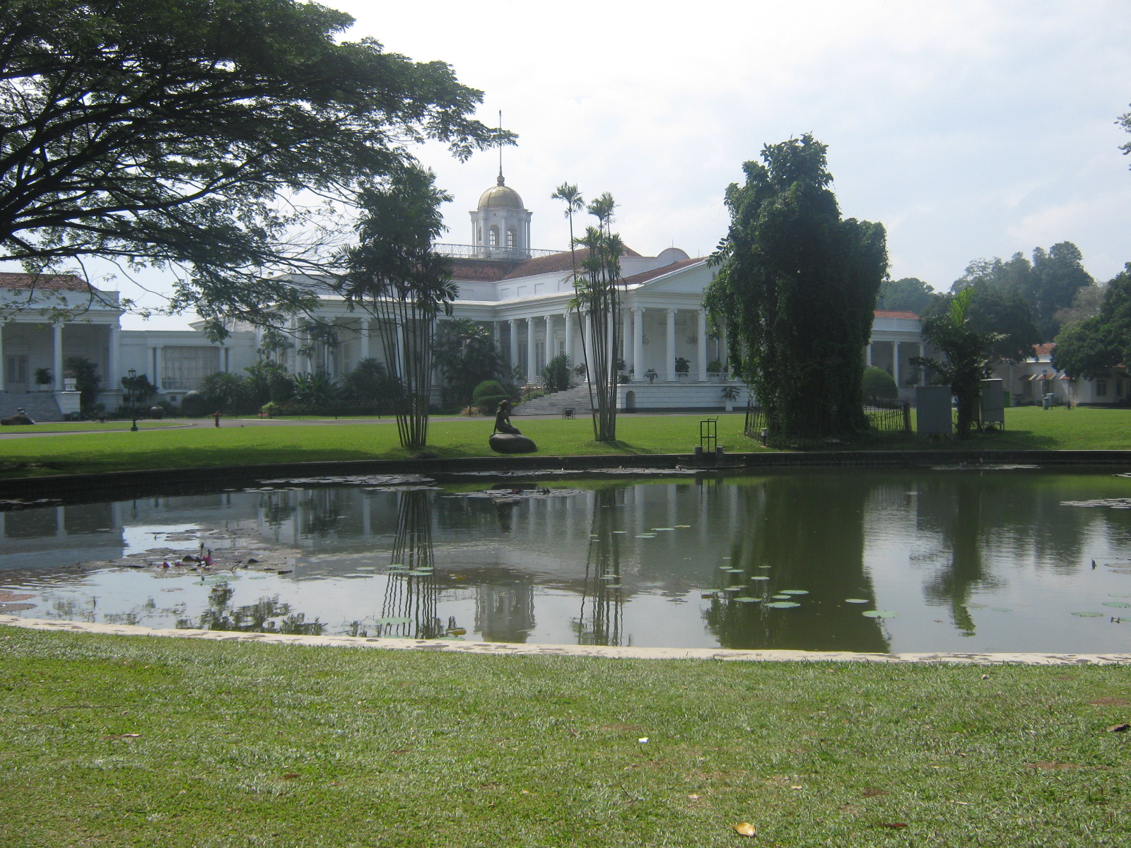 RAMZI SMART TRAVEL: Bogor president palace , a green nature place in ...