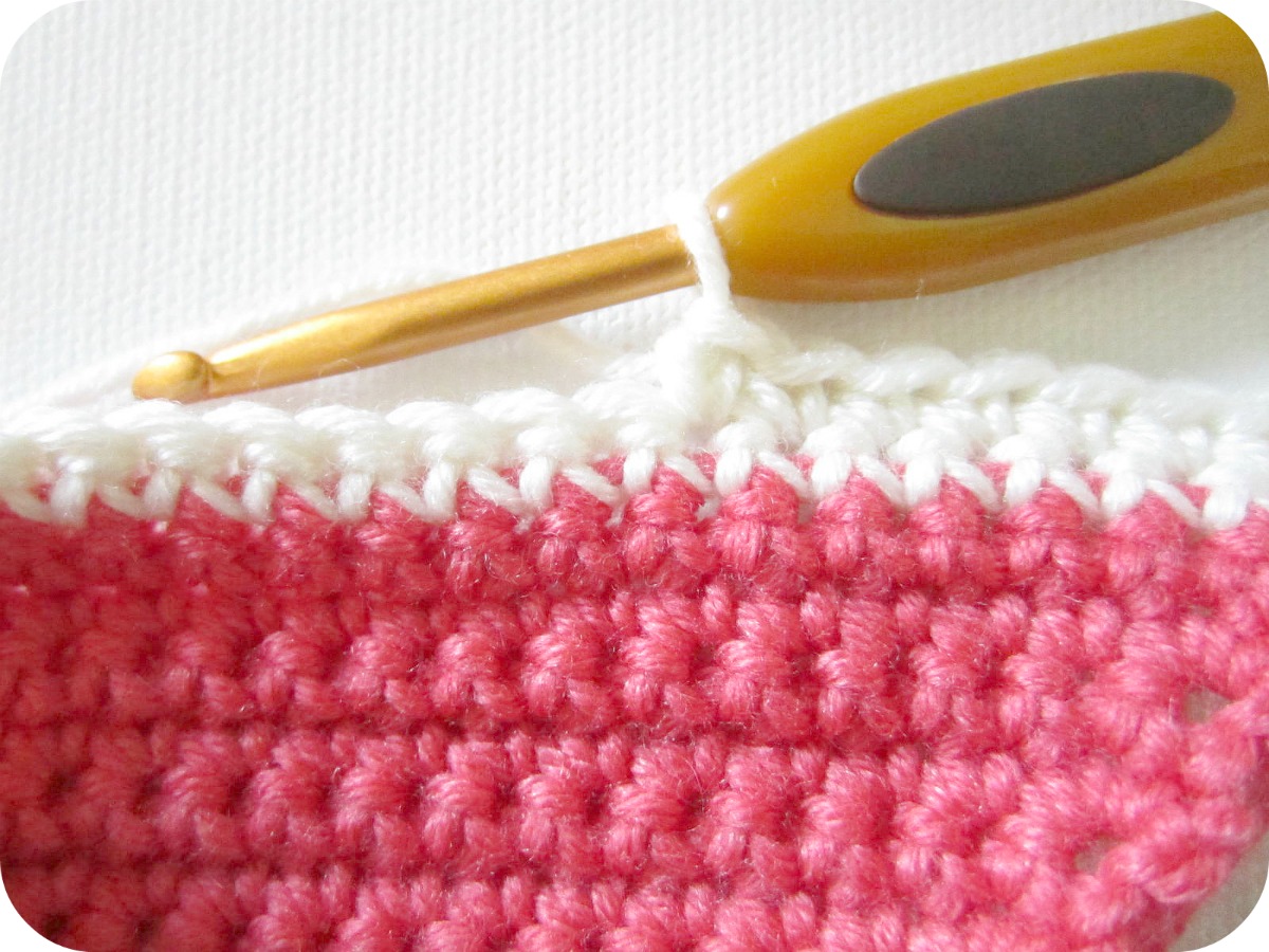 Pink Milk: Simple Crochet Bunting Tutorial