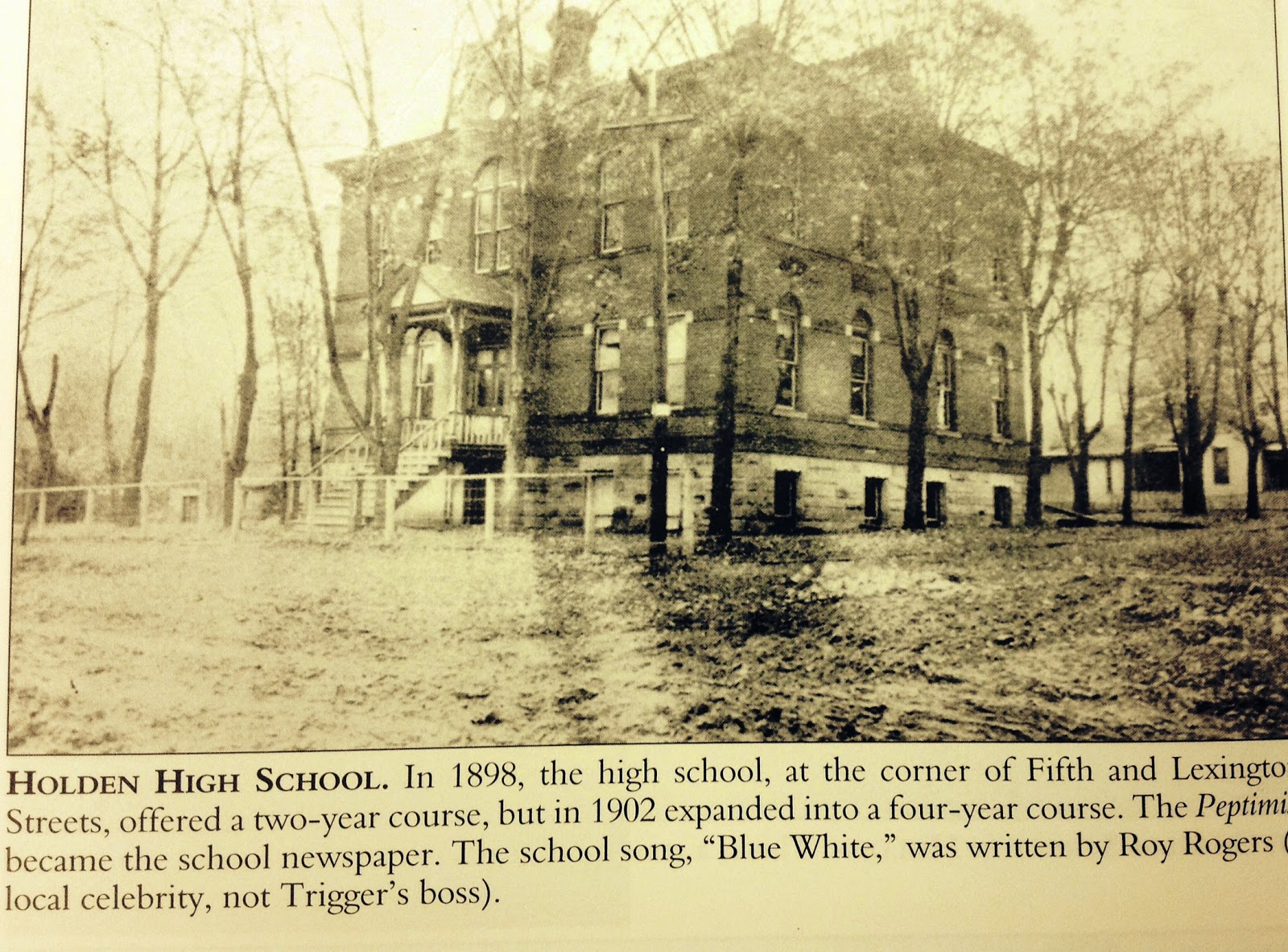 Holden Mo Library at Rory Love blog